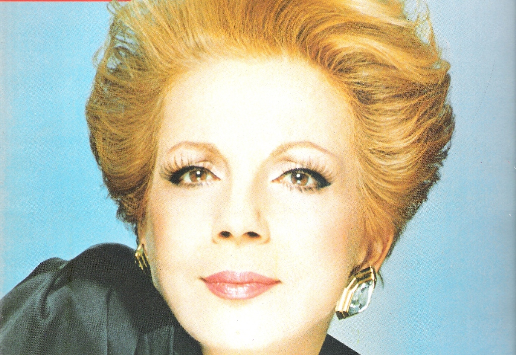 Νόνικα Γαληνέα: “Η ζωή ήταν μαζί μου γενναιόδωρη” - Cosmopoliti.com ...