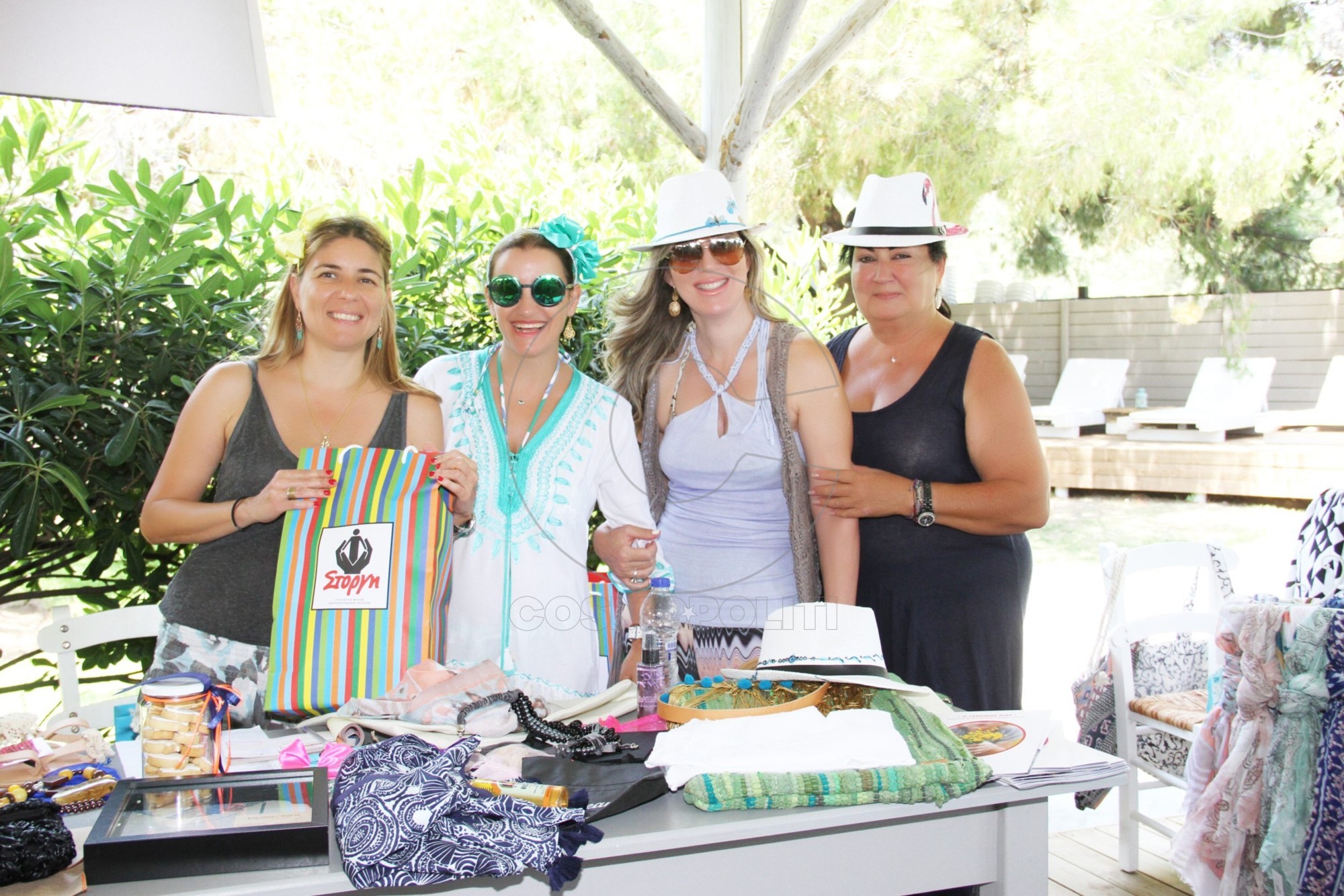 Beach Bazaar για τη “Στοργή” - Cosmopoliti.com - Χριστίνα Πολίτη