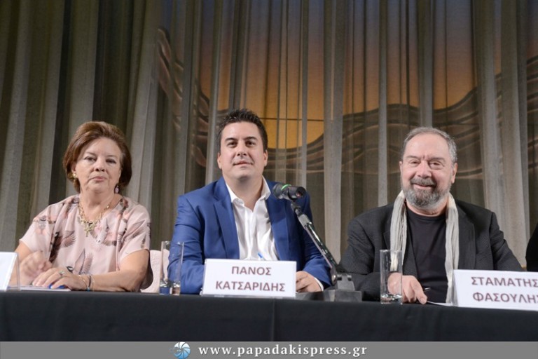 Οι μάγισσες της Σμύρνης: όσα έγιναν στη συνέντευξη τύπου στο θέατρο ...