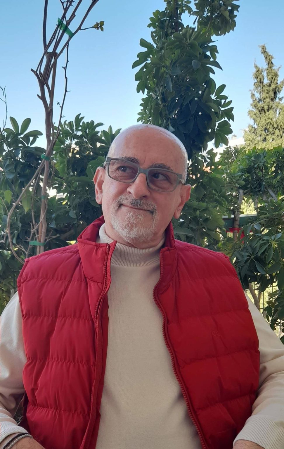 Ο Στάθης Νικολαϊδης θυμάται Πολίτικες αναμνήσεις, γεύσεις, θεατρικές ...