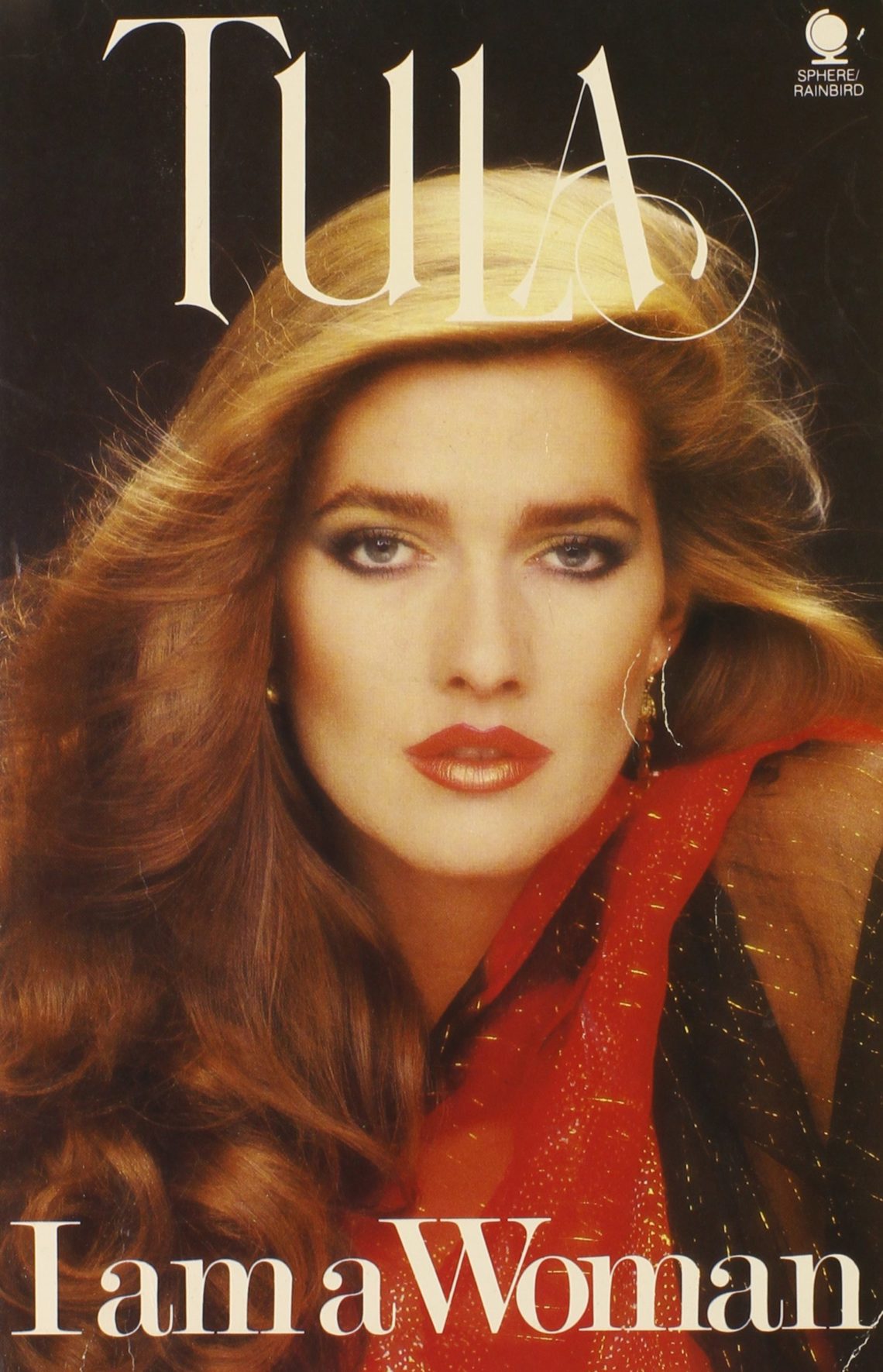 Tο πρώτο διεμφυλικό κορίτσι του James Bond - Cosmopoliti.com - Χριστίνα ...