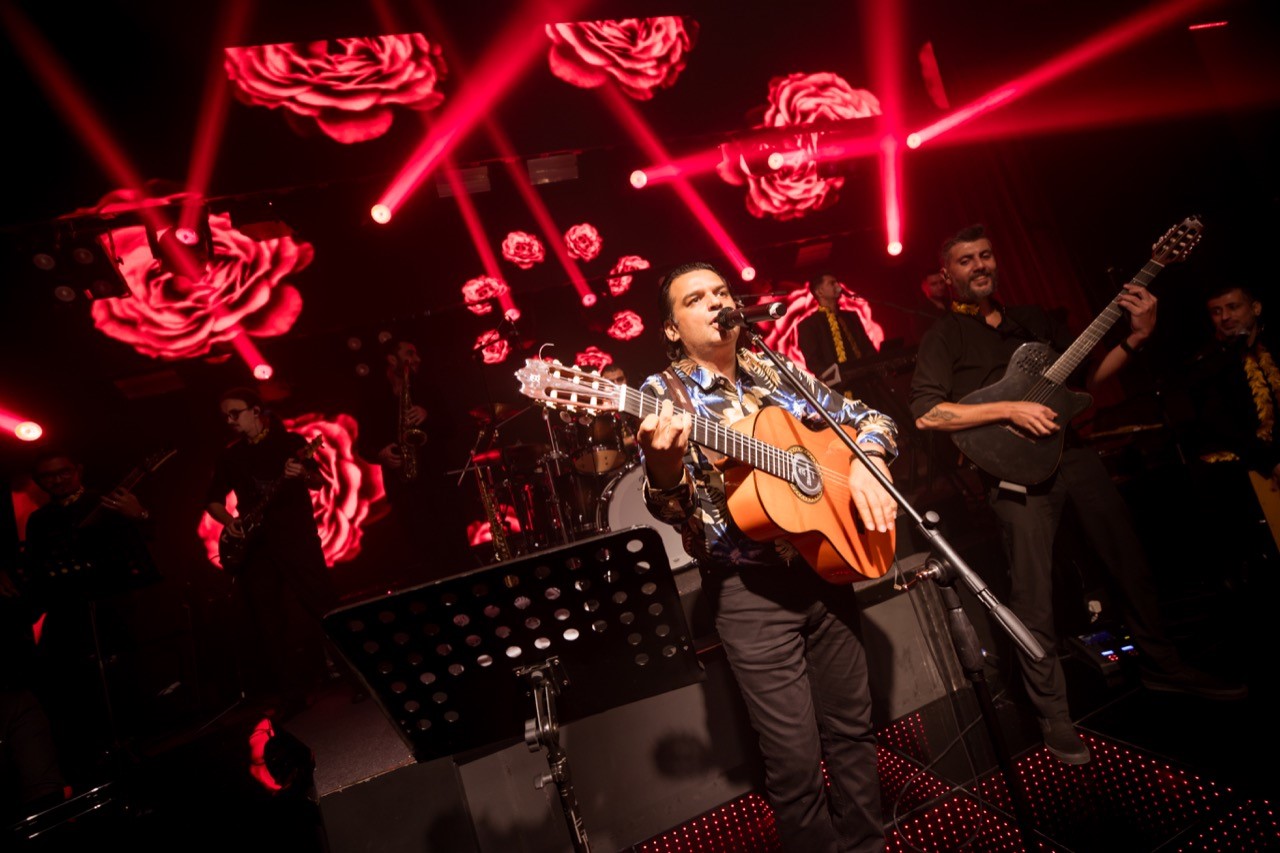 O Guy Manoukian και οι Gipsy Kings by André Reyes έρχονται στο Παλλάς ...