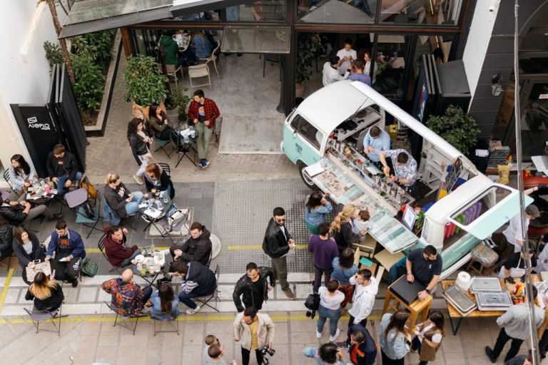 Οδοιπορικό στη Λάρισα: Καφές, τσίπουρο, φαγητό, μουσεία και γραφικά ...
