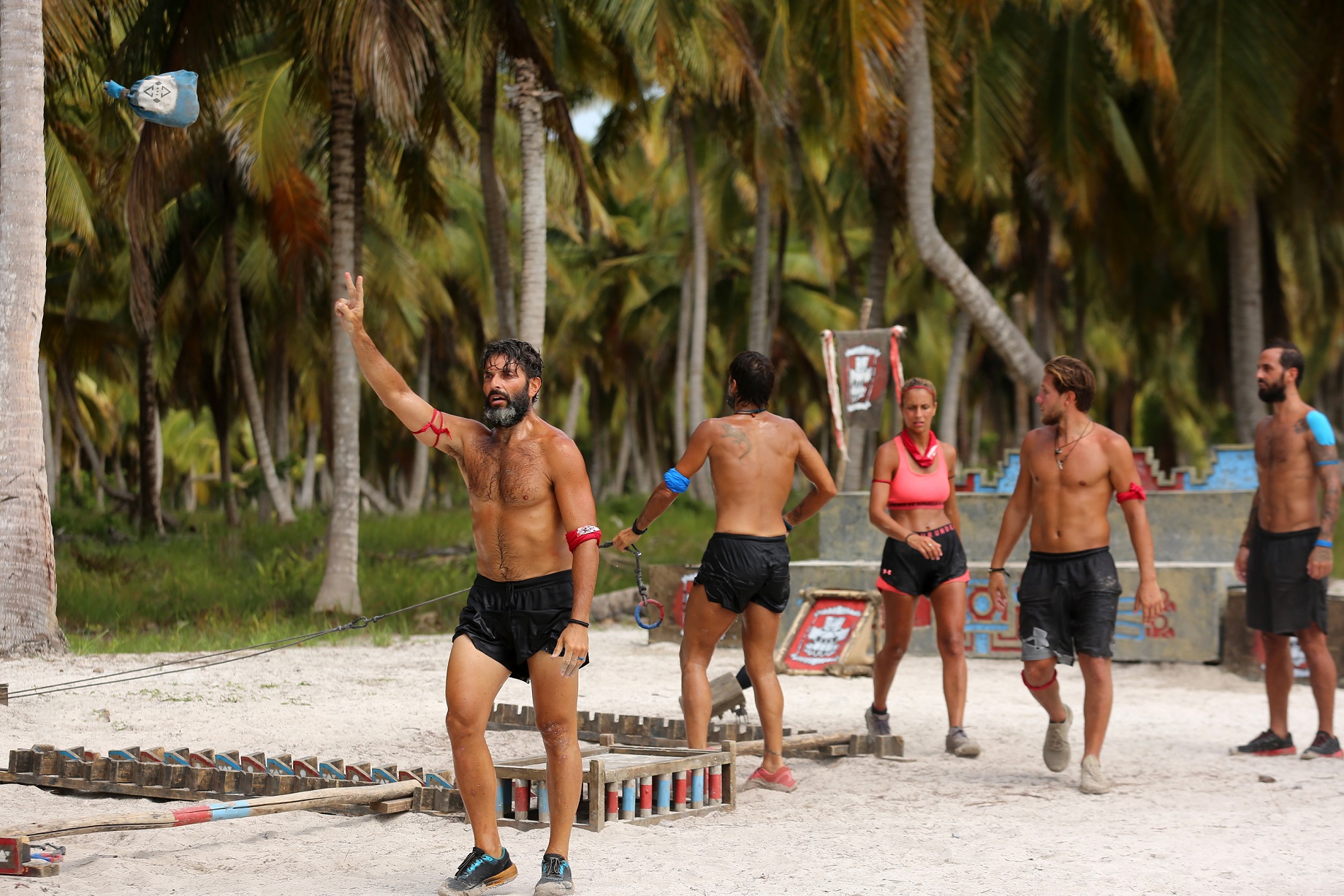 Survivor: Φιλίες, λυκοφιλίες και μια νέα υποψηφιότητα - Cosmopoliti.com ...