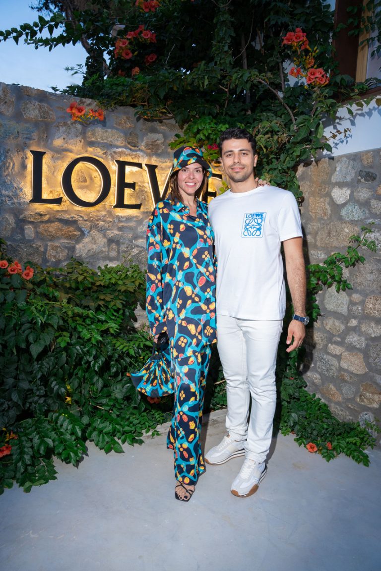 Λαμπερά εγκαίνια για το νέο Loewe store στη Μύκονο - Cosmopoliti.com ...