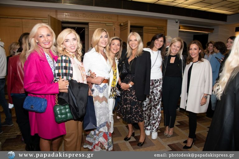 Λαμπερή επίσημη πρεμιέρα για “Το σώσε” στο θέατρο Παλλάς - Cosmopoliti ...