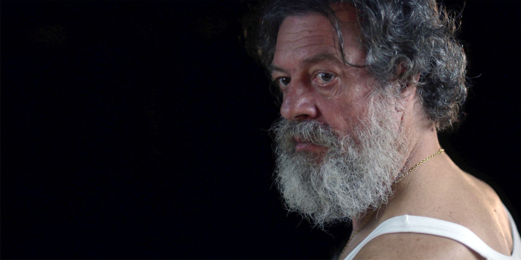 Maestro: Αποκαλύψεις, πάθη και σκοτεινά μυστικά - Cosmopoliti.com ...