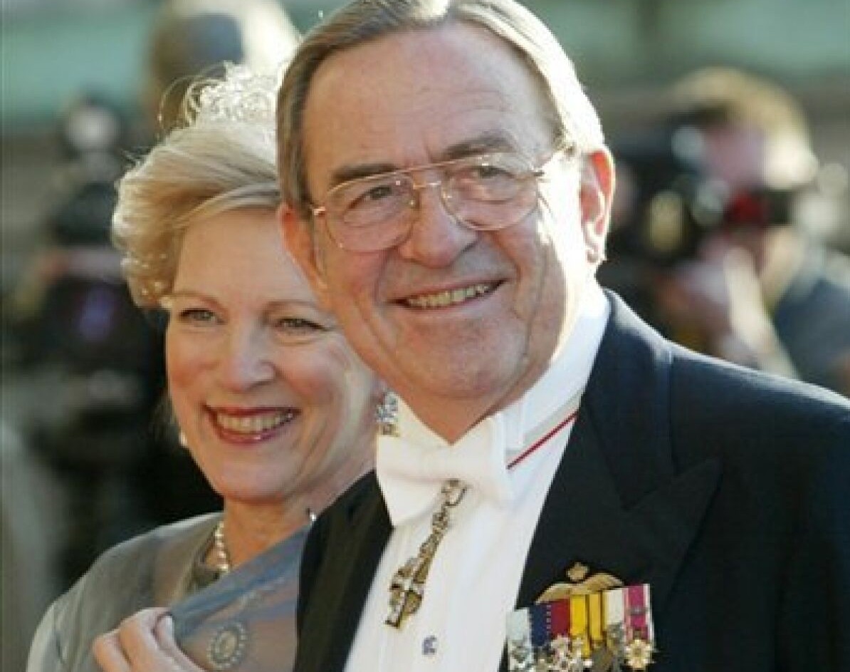 βασιλιας κωνσταντινος κηδεια ταφη - Cosmopoliti.com - Χριστίνα Πολίτη