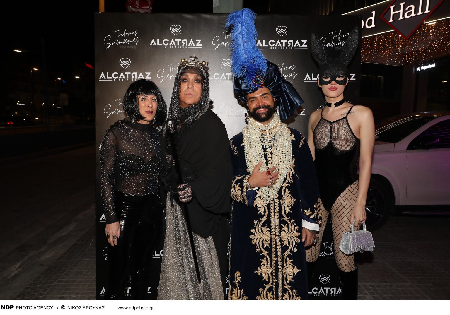 Το masquerade party του Τρύφωνα Σαμαρά - Cosmopoliti.com - Χριστίνα Πολίτη