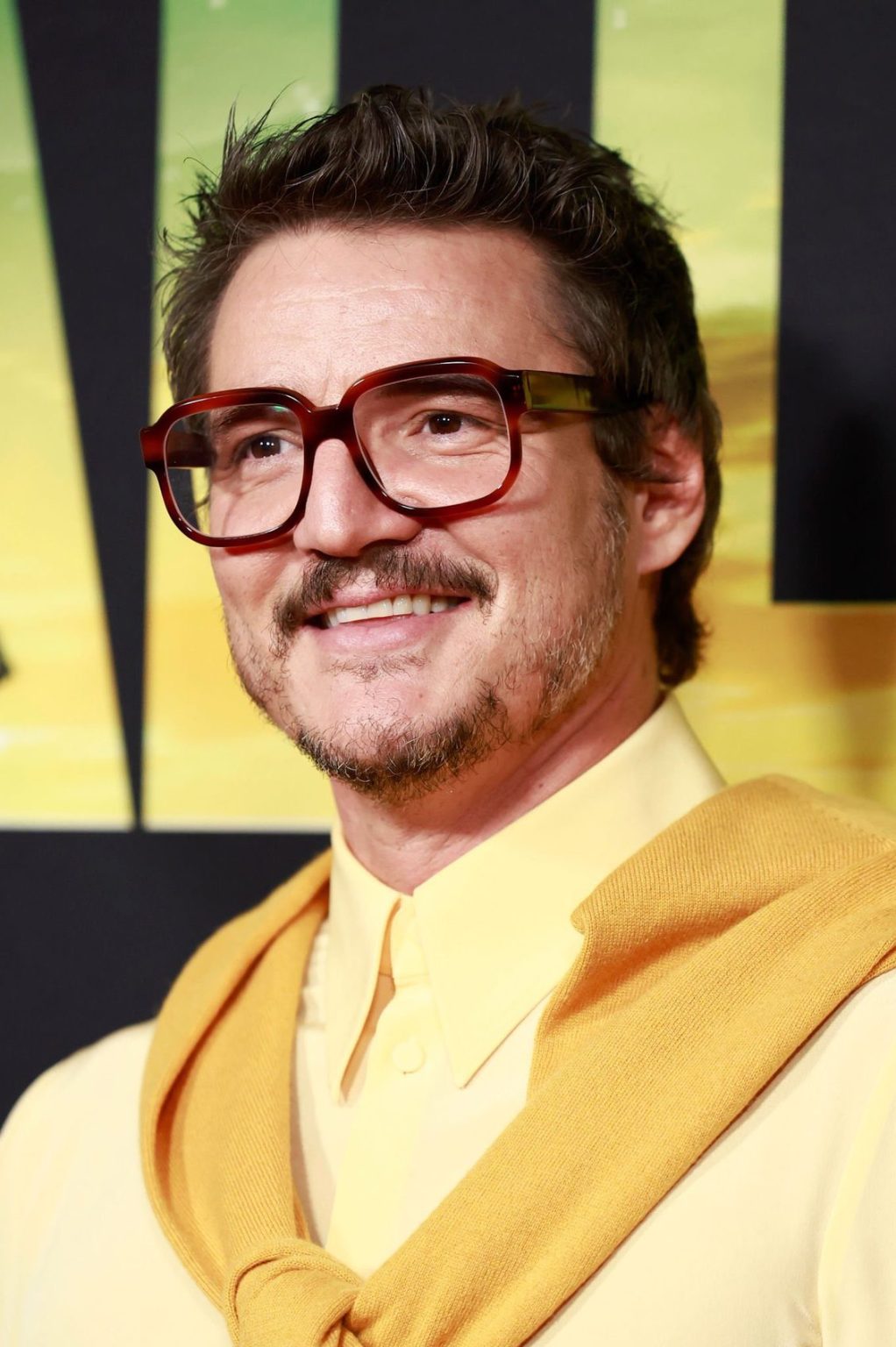 Pedro Pascal wears Andy Wolf ‘4590’ bold glasses to the Mandalorian ...