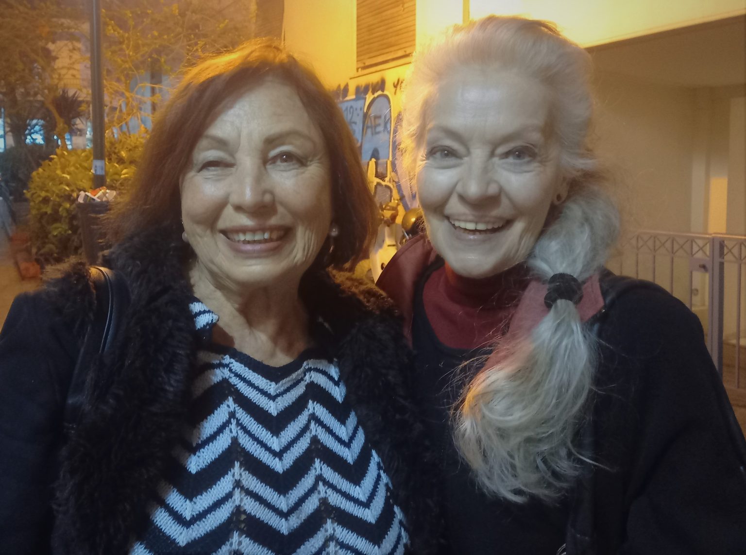 Το μπαλκόνι: Δύο επίσημες πρεμιέρες και παράταση παραστάσεων στο Studio Κυψέλης - Cosmopoliti ...