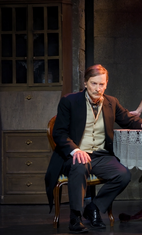 Νίκος Νίκας: «Θαυμάζω την κωμωδία και προτιμώ το δράμα» - Cosmopoliti ...