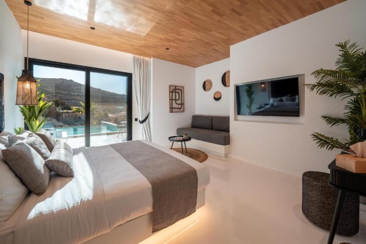 Mykonos Hot Spot: Ftelia Black Villas - Cosmopoliti.com - Χριστίνα Πολίτη
