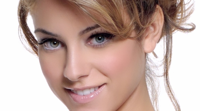 Backstage make up stories με την πρωτοεμφανιζόμενη Δούκισσα Νομικού ...