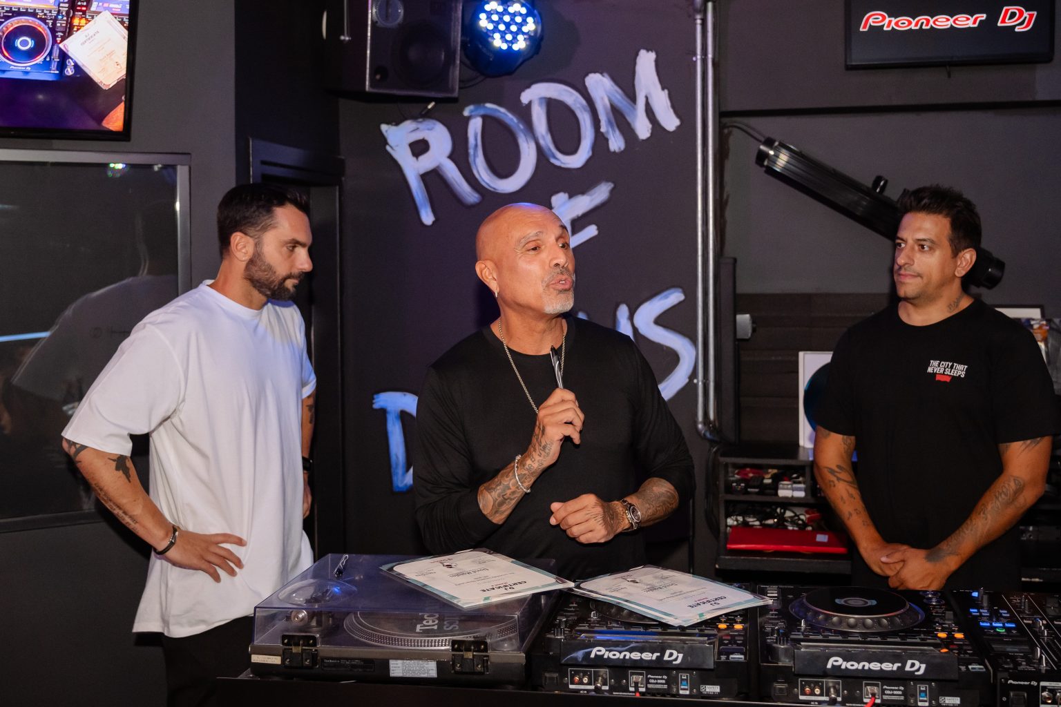 Ο David Morales στην Ελλάδα για να υπογράψει DJ Certificates ...