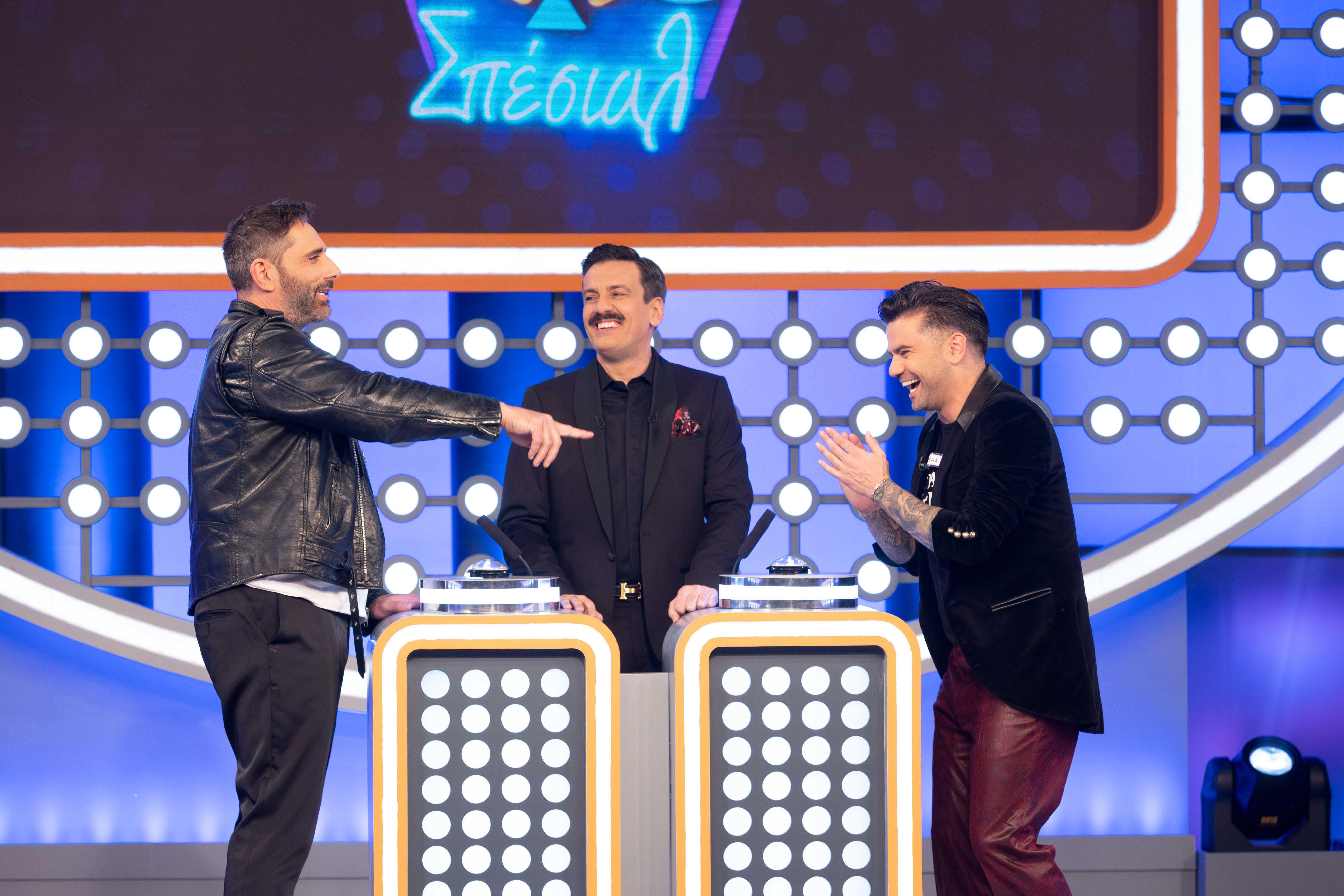 «5×5 σπέσιαλ» με τους Onirama - Cosmopoliti.com - Χριστίνα Πολίτη